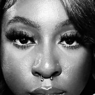 Mik Ki Threads Say More