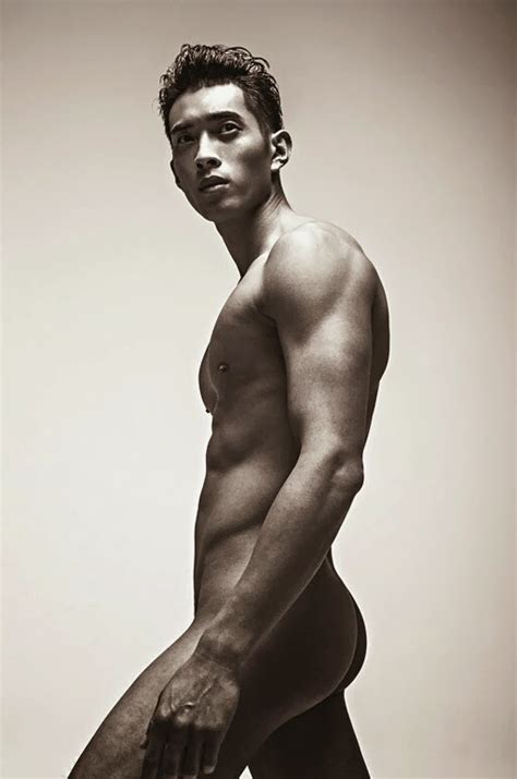 Hunky Model Naked Queerclick