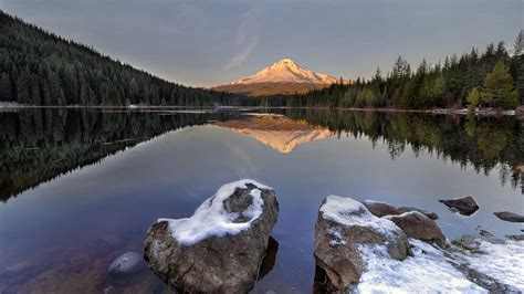 The 26 Best Snowshoeing Trails In The Us