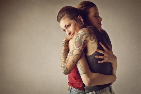 Premium Photo Best Friends Hugging