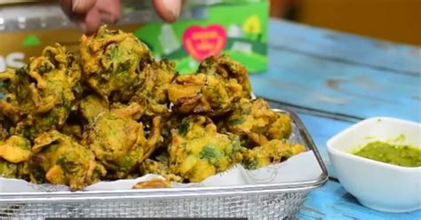 Palak Ke Pakode Recipe पालक के पकोड़े Quick And Easy Pakode