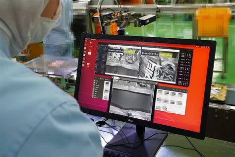 “로봇이 만들고 Ai가 검사한다”…식품업계 생산 혁신 가속 전자신문