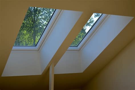 Deck Mounted Vs Curb Mounted Skylight Velux Vce 3434 Electric Venting