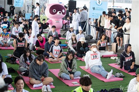 올해 멍때리기 1인자는… 한강 멍때리기 대회 5월11일 열린다