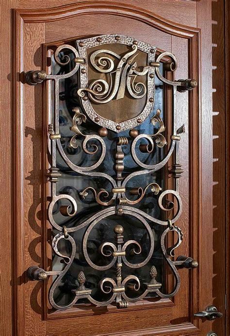 230 Ideas De Obras De Arte Decoración De Unas Puertas De Metal