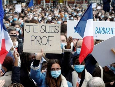 Тысячи людей вышли на протесты во Франции требуют отставки Макрона — Haqqin