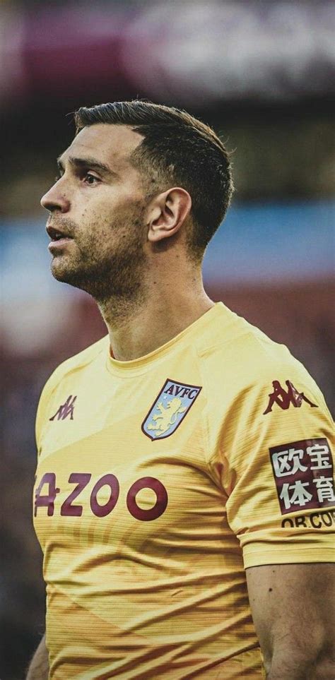 Dibu Martinez Wallpapers Top Free Dibu Martinez Backgrounds Wallpaperaccess