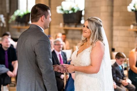 What Are The Traditional Wedding Vows Wedding Advice Bridebook