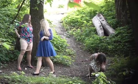 Various Russian Women Outdoor Spy Pee 311