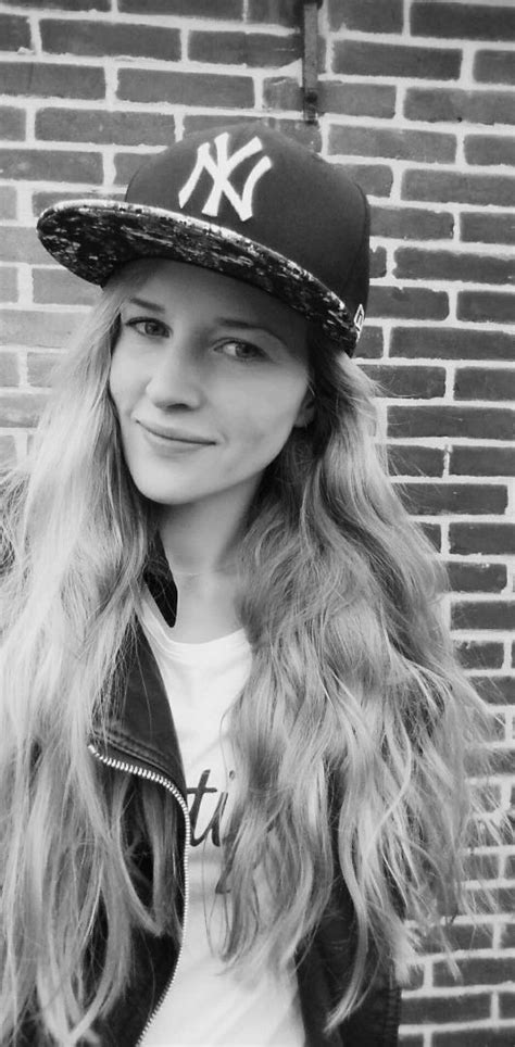 Nancys Photo Portfolio 0 Albums And 11 Photos Model Mayhem