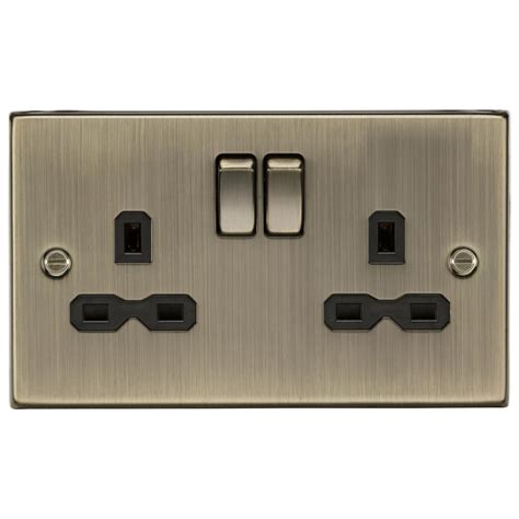 Knightsbridge Square Edge 13a 2g Dp Switched Socket With Twin Earths