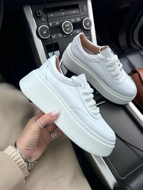 Кеды — ціна 1480 грн у каталозі Кеди Купити жіночі речі за доступною ціною на Шафі Україна