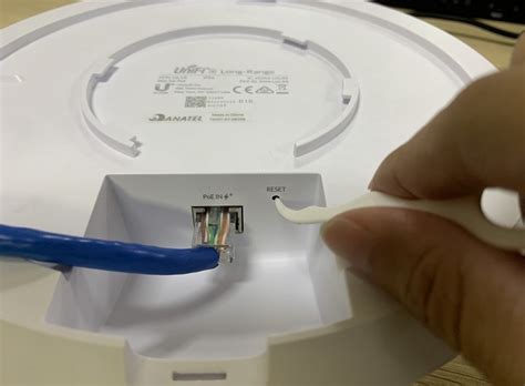 Hướng Dẫn Reset Wifi Unifi Về Mặc định Factory Cài Lại Firmware