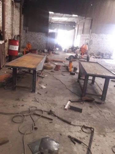 Vibratory Table For Industrial At ₹ 45000 In Kishangarh Id