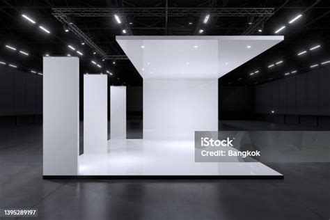 전시회는 모형과 기업 정체성 디스플레이 디자인을 지지합니다 빈 부스 디자인소매 부스 요소 전시장부스 디자인 무역 박람회 그래픽 리소스의 빈 부스 시스템3d 온라인 이벤트에