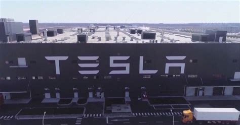 테슬라 상하이 공장 중단 연장