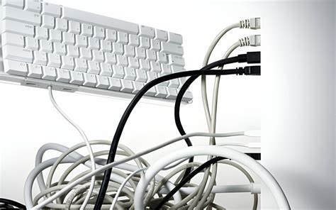 Coiled Keyboard Cables Enhance Your Setup With Style