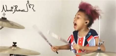 Hoje Aprendi Sobre Punk Nandi Bushell Faz Cover Intensa De Sex Pistols