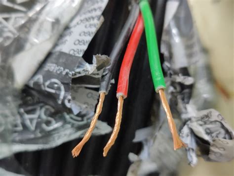 White And Black Sargo 2 5 X 3 Core Flexible Core Cable For Multi Use