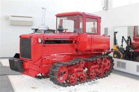 Трактор ДТ-75: технические характеристики, особенности, обзор