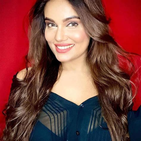 Divyetta Divyetta Updated Her Cover Photo