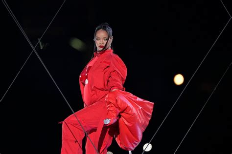 Super Bowl Watch Rihanna S Full Halftime Show Performance
