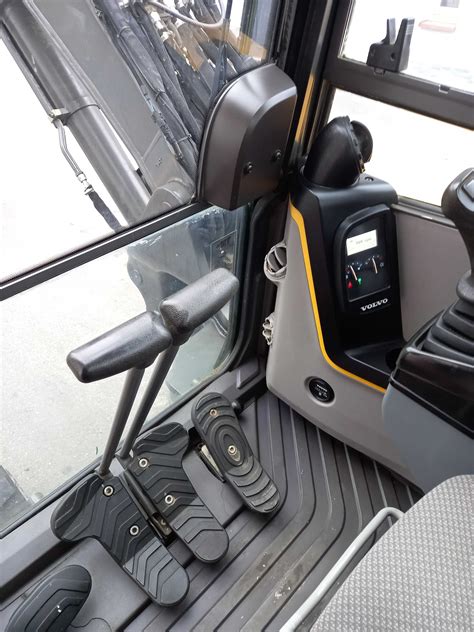 Mini Koparka Volvo Ecr 88d 2017 3 X Ramie Łamane Centsmarowanie