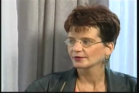 Reporter Copulates Ugly Cougar For Information