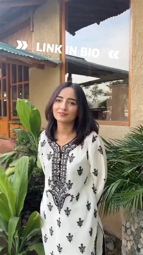 Palwasha Khan Palwashaeasylife • Instagram Photos And Videos