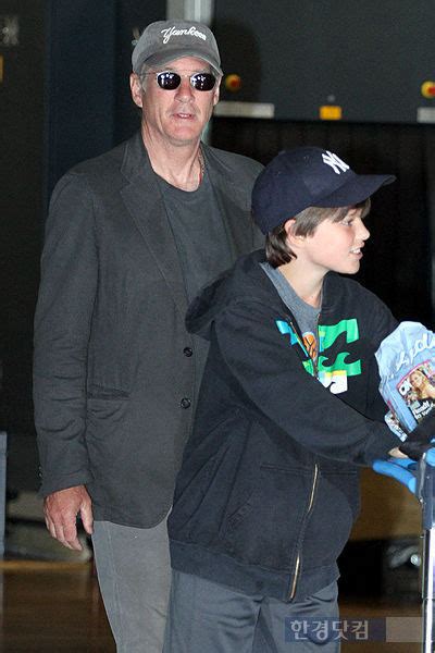 [포토] 리차드 기어 방한 아들도 아빠 닮아 훈남이네~