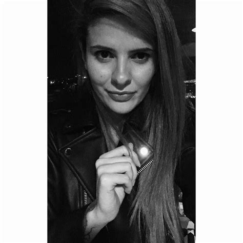 Selin Özgün Medium