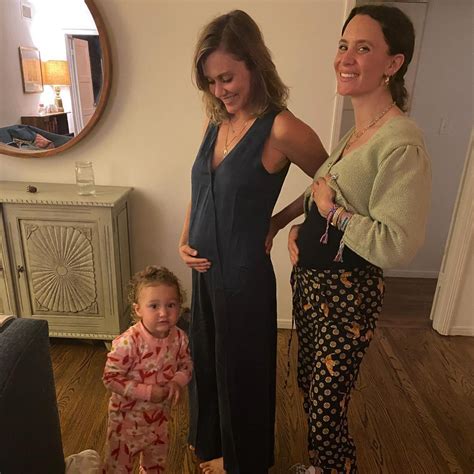 Pregnant Scrolller
