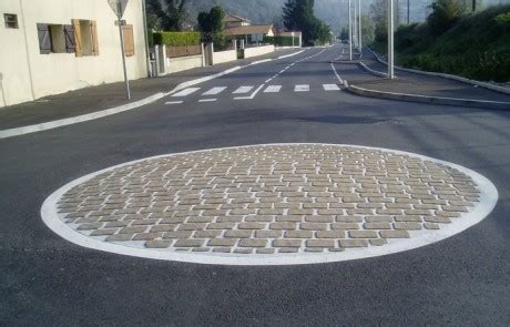 Rond Point Pavés Az Marquage