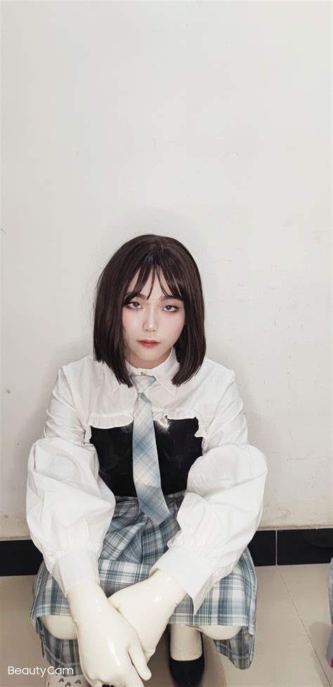 洛翩鸿 On Twitter 这次应该算是乳胶jk？ 胶衣 Latex Rubber 男の娘 伪娘 Jk 紧身衣 高跟