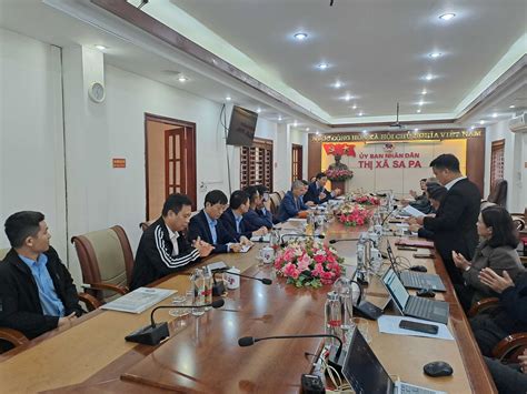 Công ty Cổ phần Tập đoàn CĐ Việt Nam tặng tỷ đồng xây dựng nhà Đại đoàn kết