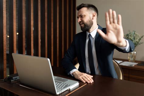 Уведомление о приеме на работу бывшего госслужащего что за документ как оформить образец