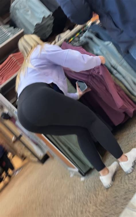 Beautiful Blondie With Some Tight Leggings Spandex Leggings And Yoga