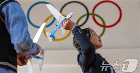 푸른 하늘을 향해