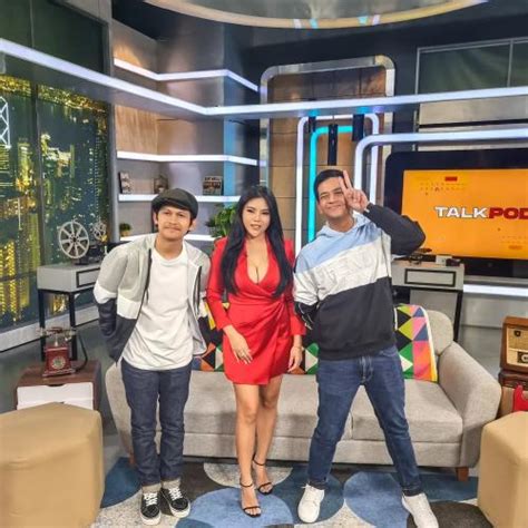 7 Potret Seksi Vita Bella, Selebgram yang Ditawari Jadi Bintang Film Dewasa Jepang