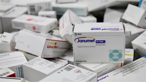 საბაჟო საზღვარზე 22 ათასი ლარის არადეკლარირებული მედიკამენტი ამოიღეს