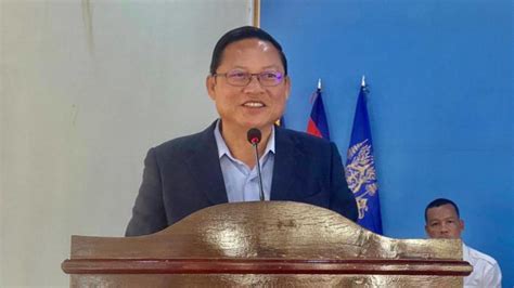 ឯកឧត្តម ខ្លូត ចិន្តា អភិបាលរងខេត្ដ បានអញ្ជើញដឹកនាំកិច្ចប្រជុំ