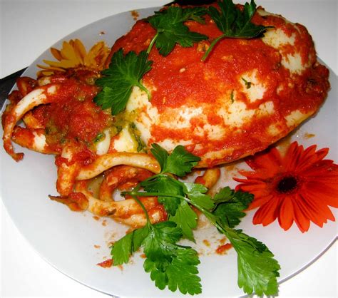 Pagnottina Seppia Ripiena Con Troccoli Al Prezzemolo