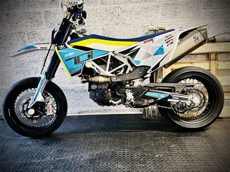 Stuck The Akra Back On R Supermoto