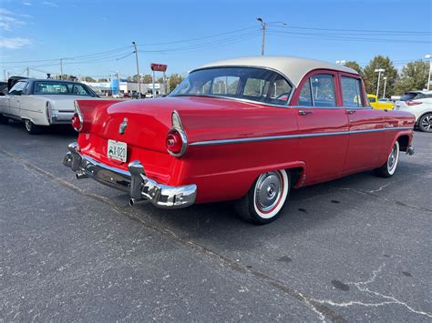 1955 Ford Fairlane Chip Wynn Motors
