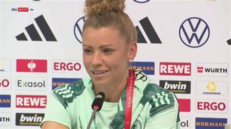 Dfb Frauen Dahlmann Spricht über Ihre Derzeit Starke Form Fußball