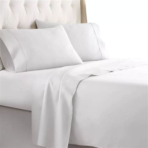 Should I Choose Light Or Dark Bed Sheets The 5 Things Experts Wish You