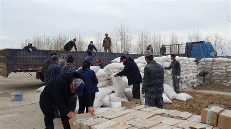 Халхгол Халхгол сумын малчдад үзүүлэх дэмжлэг туслалцаа ирсээр байна Улс аймгийн онцгой