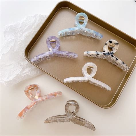 프랑스핀 꼬임 크로스 자개 마블 아세테이트 헤어 집게핀 11cm 에이블리