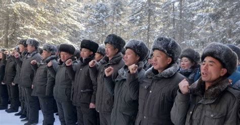 북한 김정일 생일 앞두고 백두산밀영 맹세모임