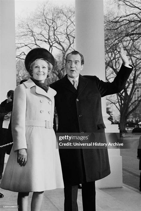Us President Richard Nixon And First Lady Pat Nixon Returning To News Photo Getty Images